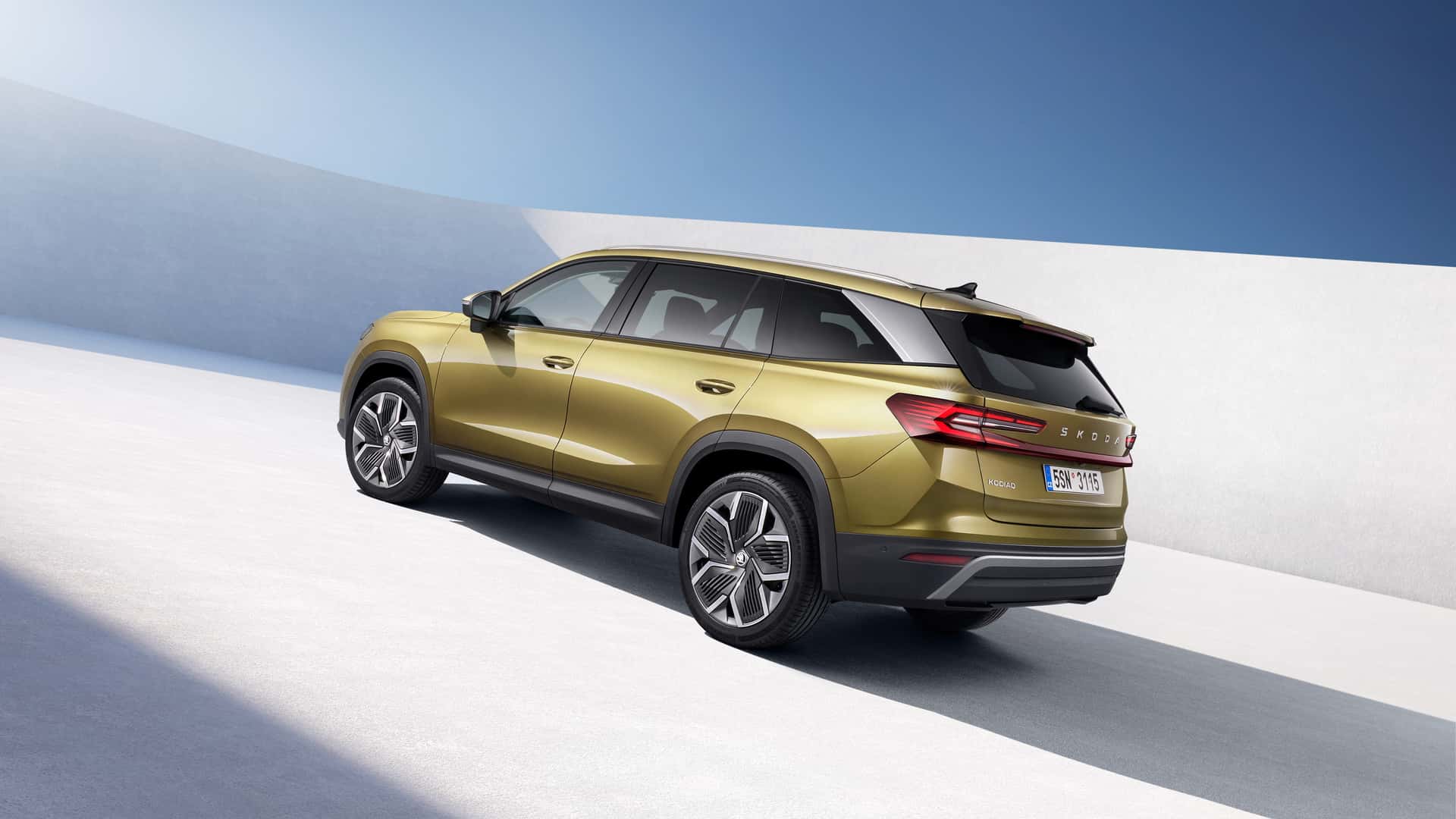 StriveME - سكودا تكشف عن كودياك 2024 بميزات جديدة وقوة هجينة إضافية